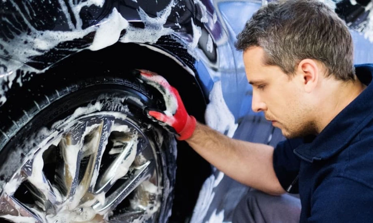 Lavage Auto à Domicile - Nettoyage voiture intérieur/extérieur : WeCleaned